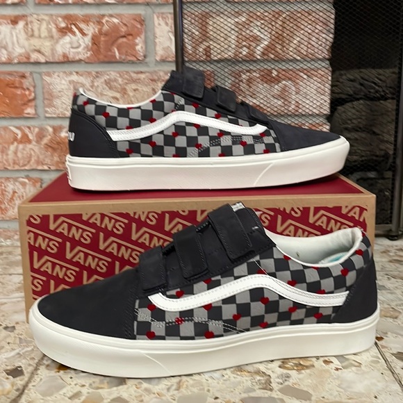 Vans | Shoes | Vans Old Skool Comfy Cush Autismaccptncvnhrtaspit Velcro ...